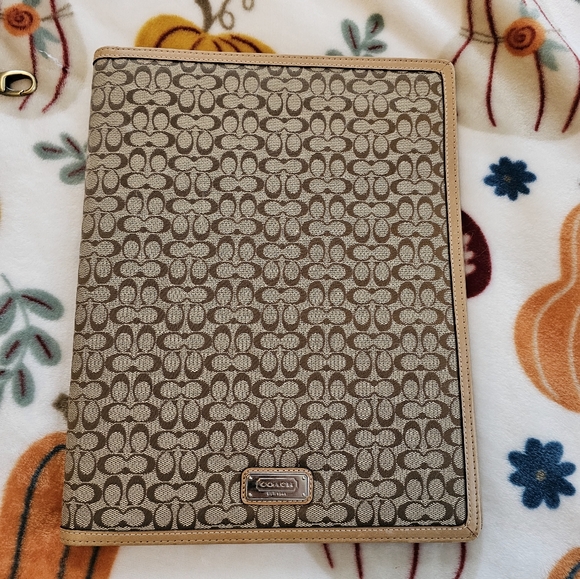 Coach | Accessories | Vintage Coach Portfolio Planner Signature C ...